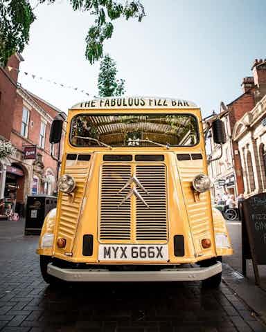 Fabulous Fizz Bar - Premium Mobile Bars - Book on Togather